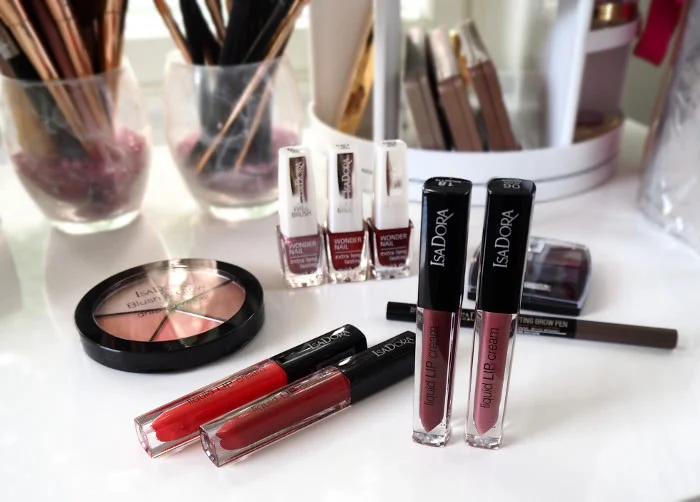 Isa Dora Makeup Review | Saubhaya Makeup