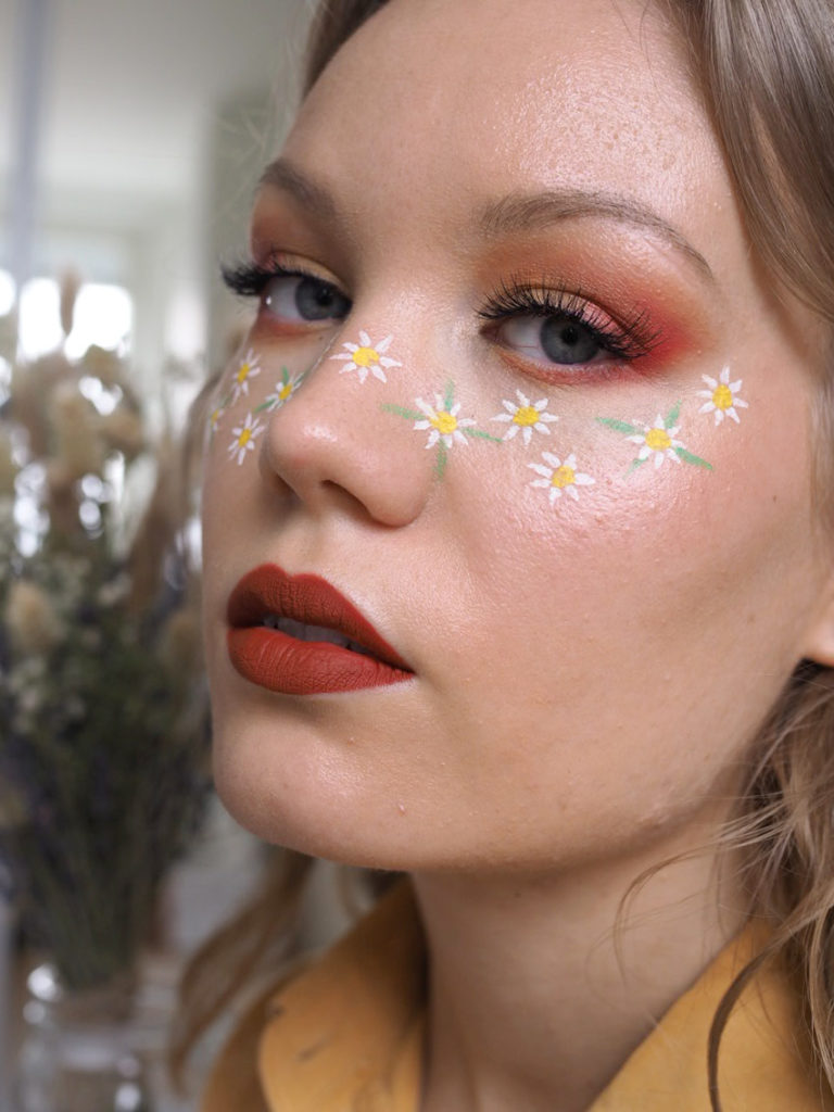 Flower freckles makeup tutorial - Charlotta Eve