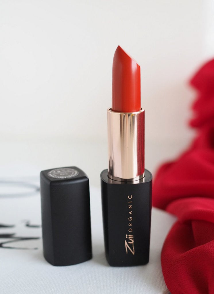 6 x the perfect orange red lipstick - Charlotta Eve