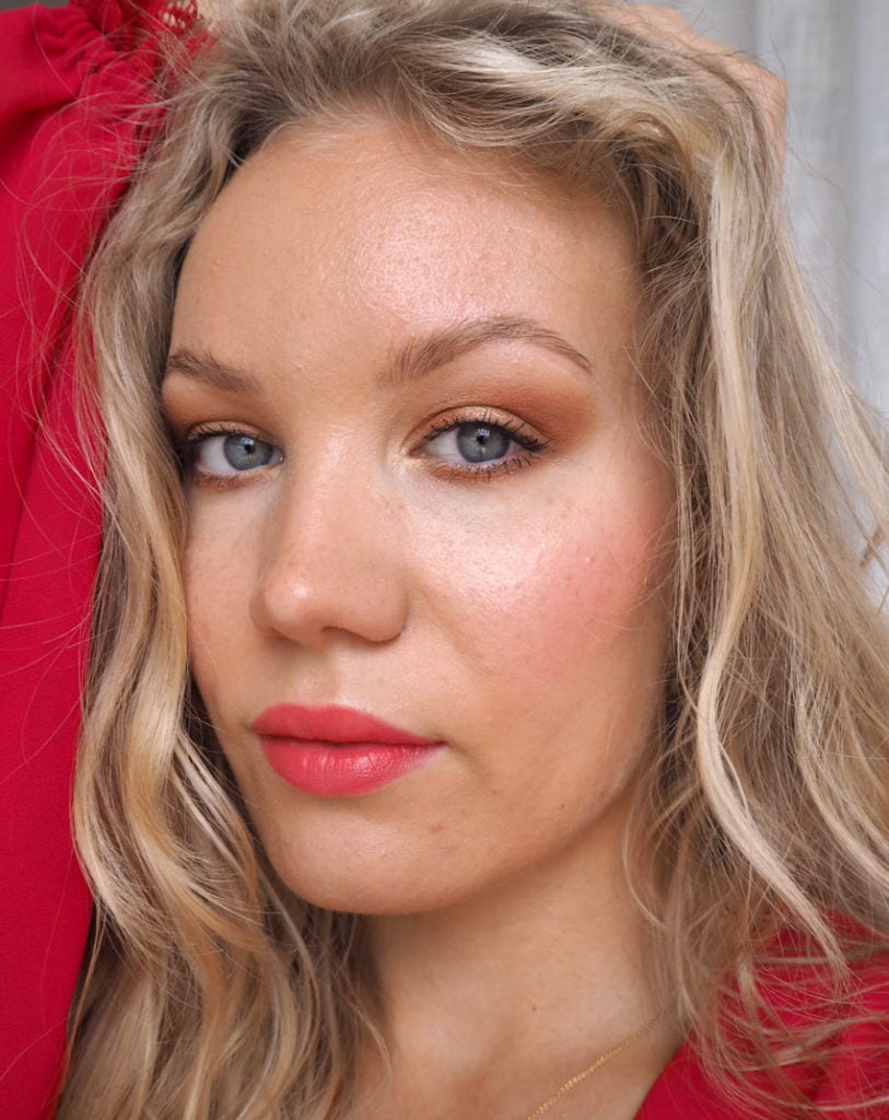 Bronzy & glowy summer makeup (video tutorial!) - Charlotta Eve Bronzy & glowy summer makeup (video tutorial!) - Charlotta Eve